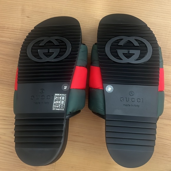 Gucci | Shoes | Gucci Nylon Puffer Sideline Slide Sandals Size 37 New ...